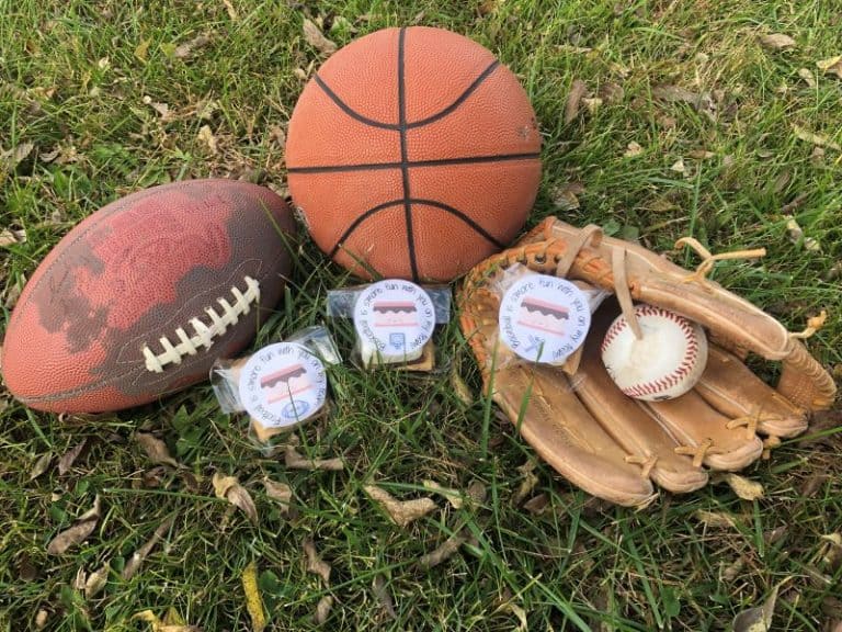 Making your own S’mores Kits - Camping Answer